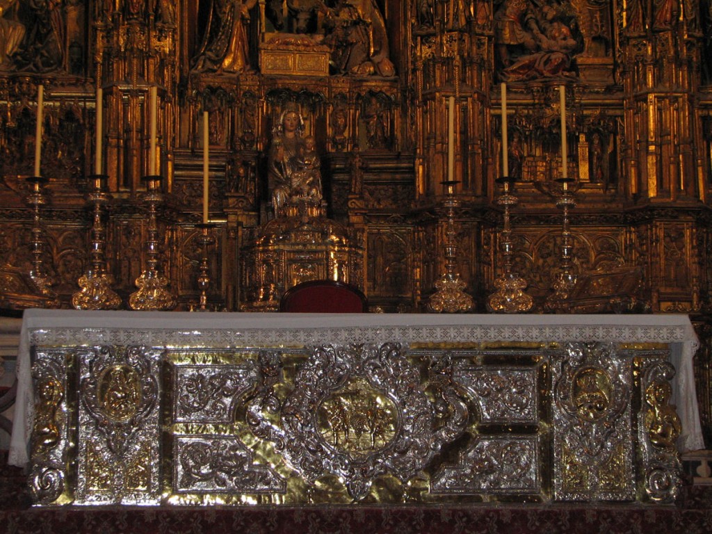 Parts of the Church Building: the Altar | Marcantonio Architects